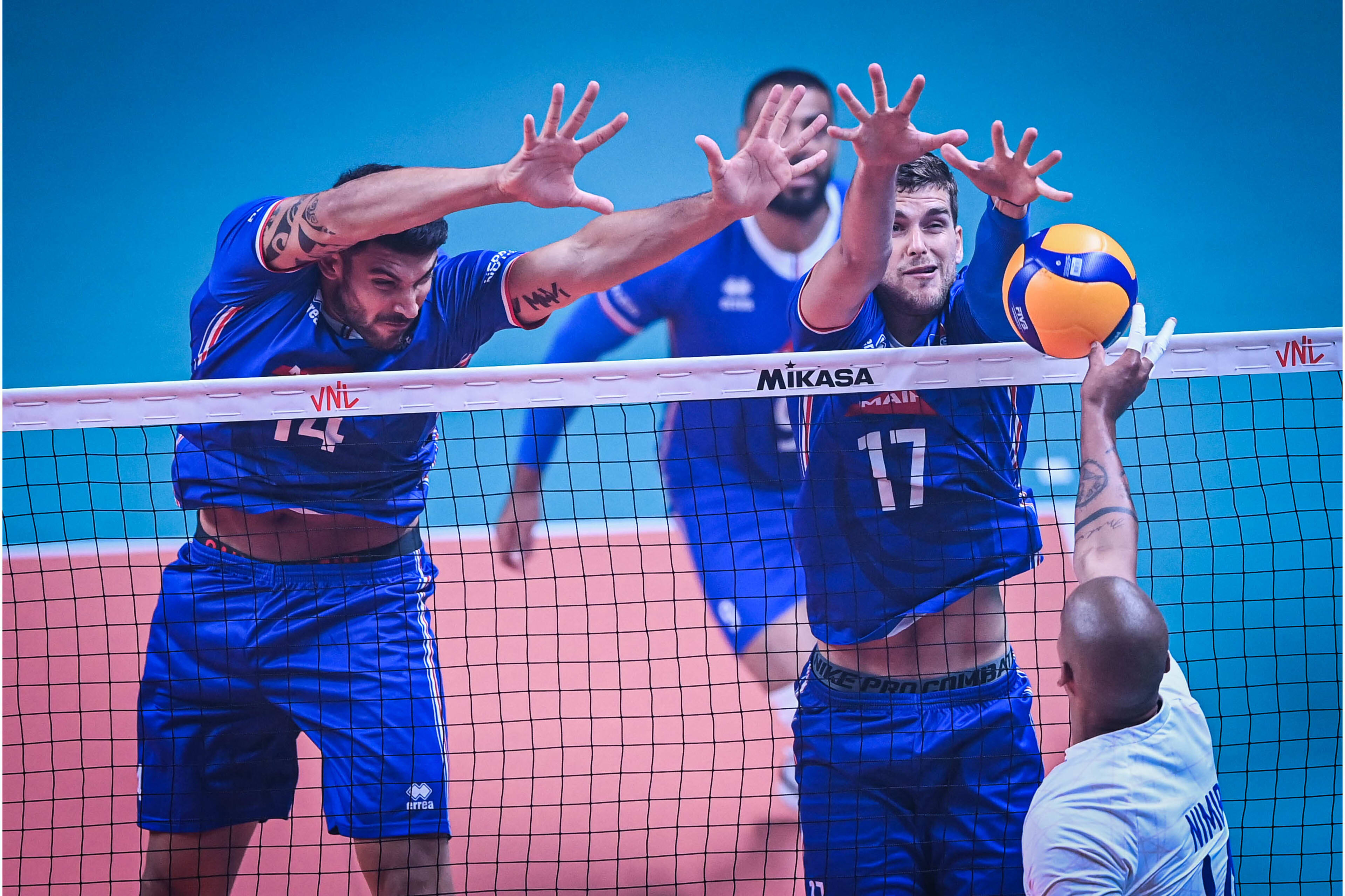 Olympisch kampioen met 3-0 te sterk voor Lange Mannen - Volleybalkrant Olympisch kampioen met 3-0 te sterk voor Lange Mannen - Volleybalkrant